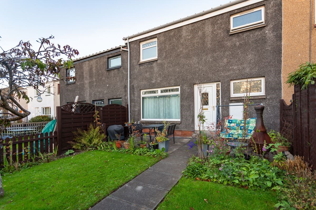 Villa For Sale in Arbroath - 25 Millfield Place Arbroath DD11 4HP - TSPC