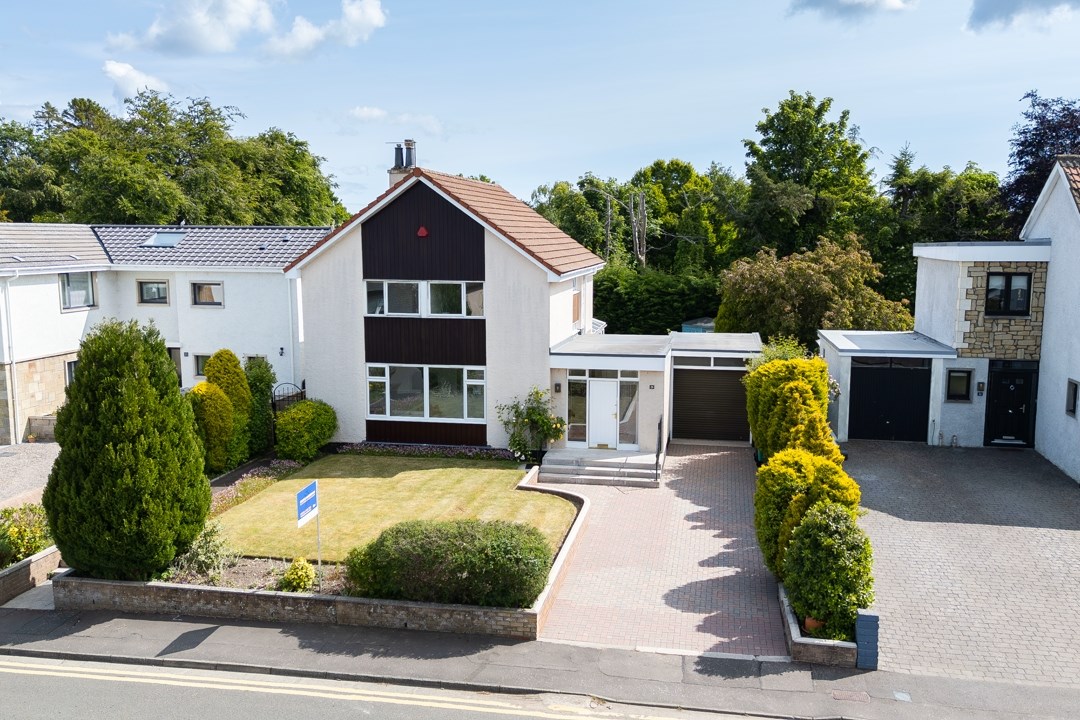 Villa For Sale in St. Andrews - 29 Lawhead Road East St. Andrews KY16 ...
