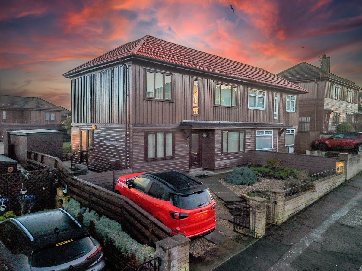 Villa For Sale in Dundee - 21 Pitkerro Drive Dundee DD4 8AF - TSPC