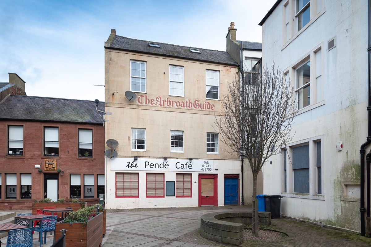 Flat For Sale in Arbroath - 19a Market Place Arbroath DD11 1HR - TSPC