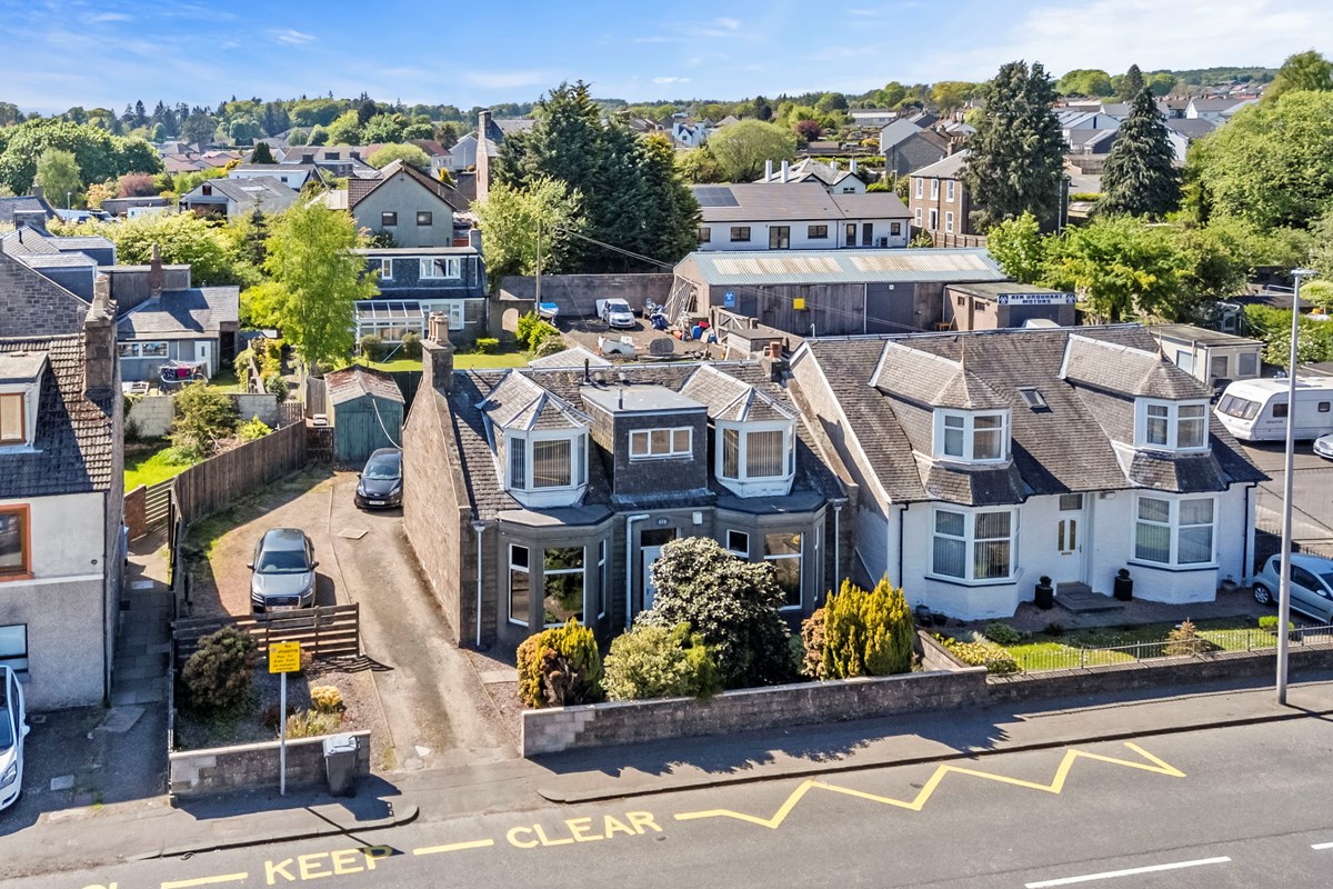 Villa For Sale in Dundee - 460 Strathmartine Road Dundee DD3 9BU - TSPC