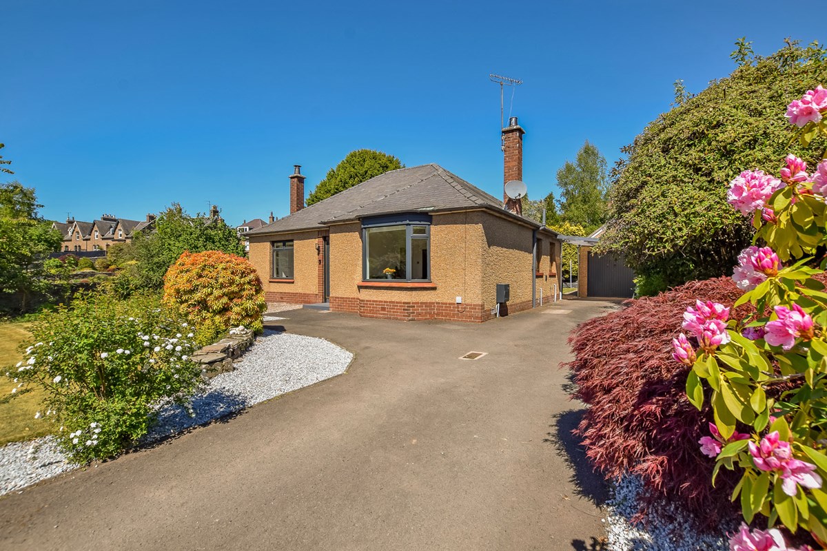 Bungalow For Sale in Forfar - 33 Arbroath Road Forfar DD8 2JJ - TSPC