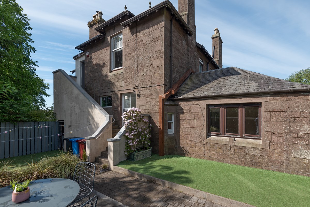 Maisonette For Sale in Dundee - 68a Dalkeith Road Dundee DD4 7HE - TSPC