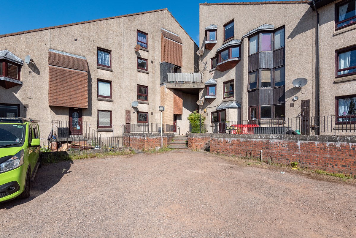 Maisonette For Sale in Dundee - 11 Brown Constable Street Dundee DD4 ...