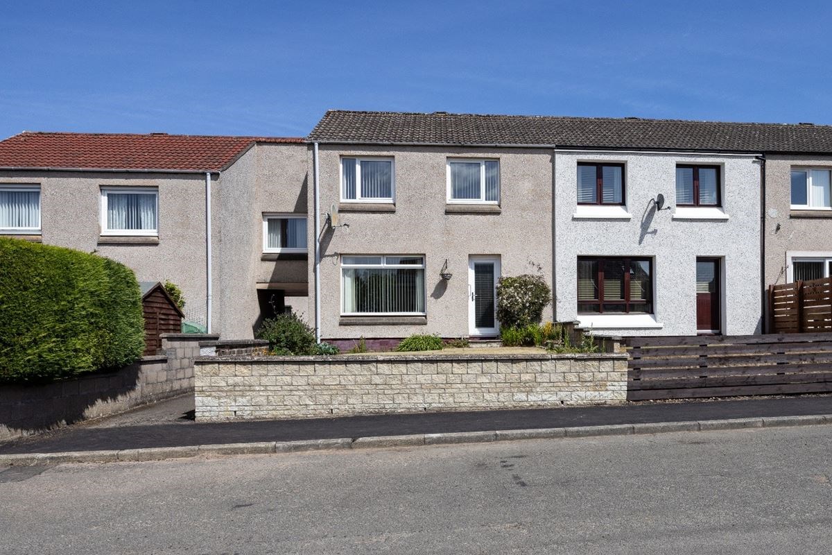 Villa For Sale in Forfar - 46 Kemsley Place Forfar DD8 1HD - TSPC