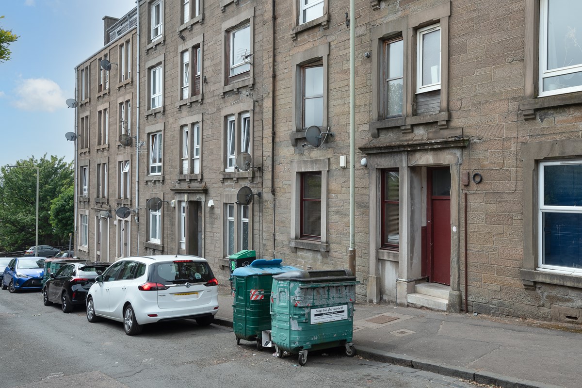 Flat For Sale in Dundee - 28a Springhill Dundee DD4 6HP - TSPC