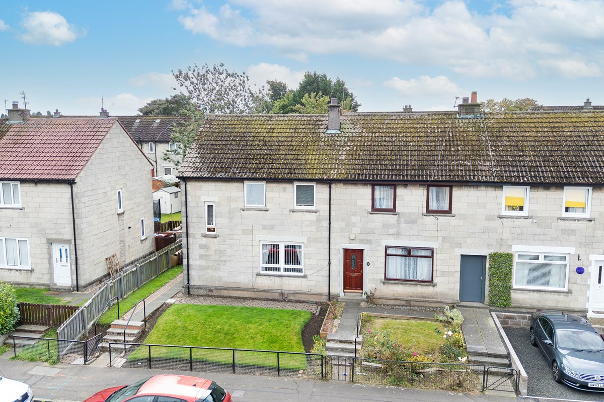 Villa For Sale in Dundee - 37 Balbeggie Terrace Dundee DD4 8RL - TSPC