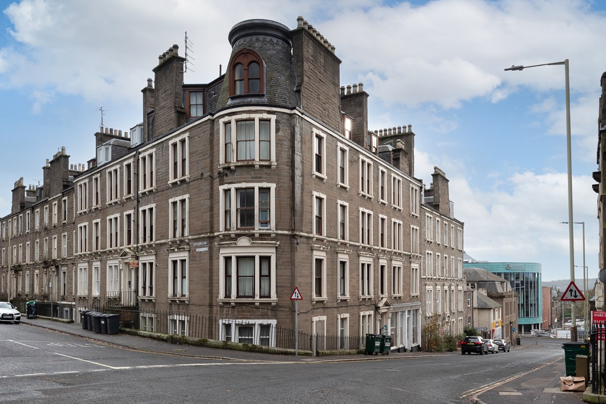 Flat For Sale in 1 Dudhope Street - Flat G/2 1 Dudhope Street DD1 1JZ ...