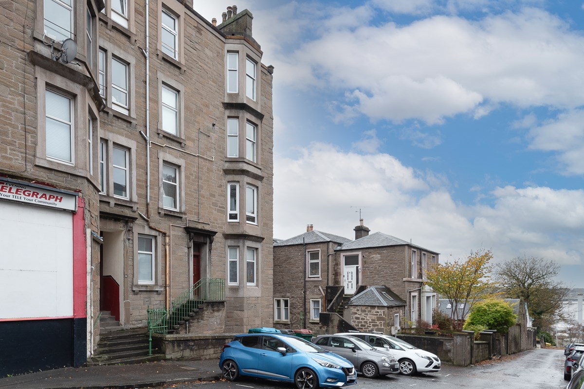 Flat For Sale in Dundee - 35g Springhill Dundee DD4 6HR - TSPC
