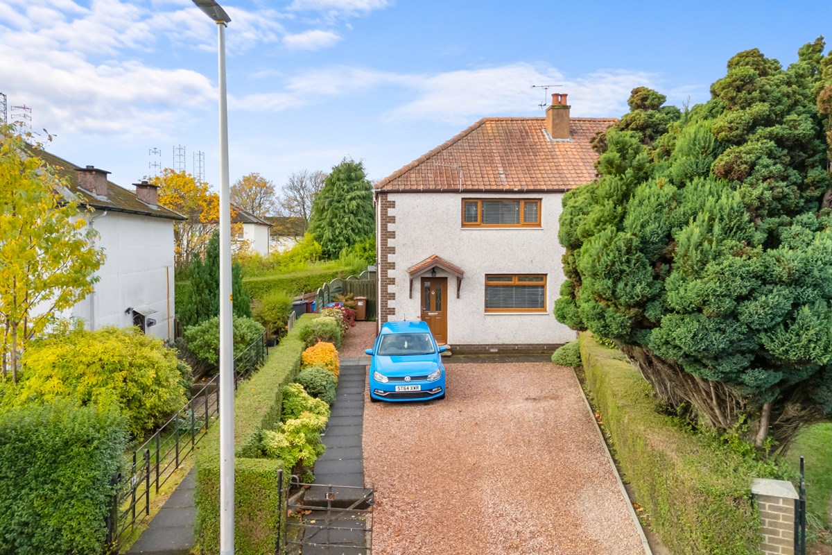 Villa For Sale in Dundee - 14 Balgavies Avenue Dundee DD4 7NR - TSPC