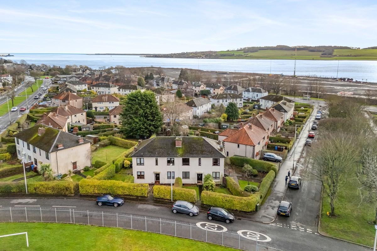 Flat For Sale in Dundee - 78 Carlochie Place Dundee DD4 7NQ - TSPC