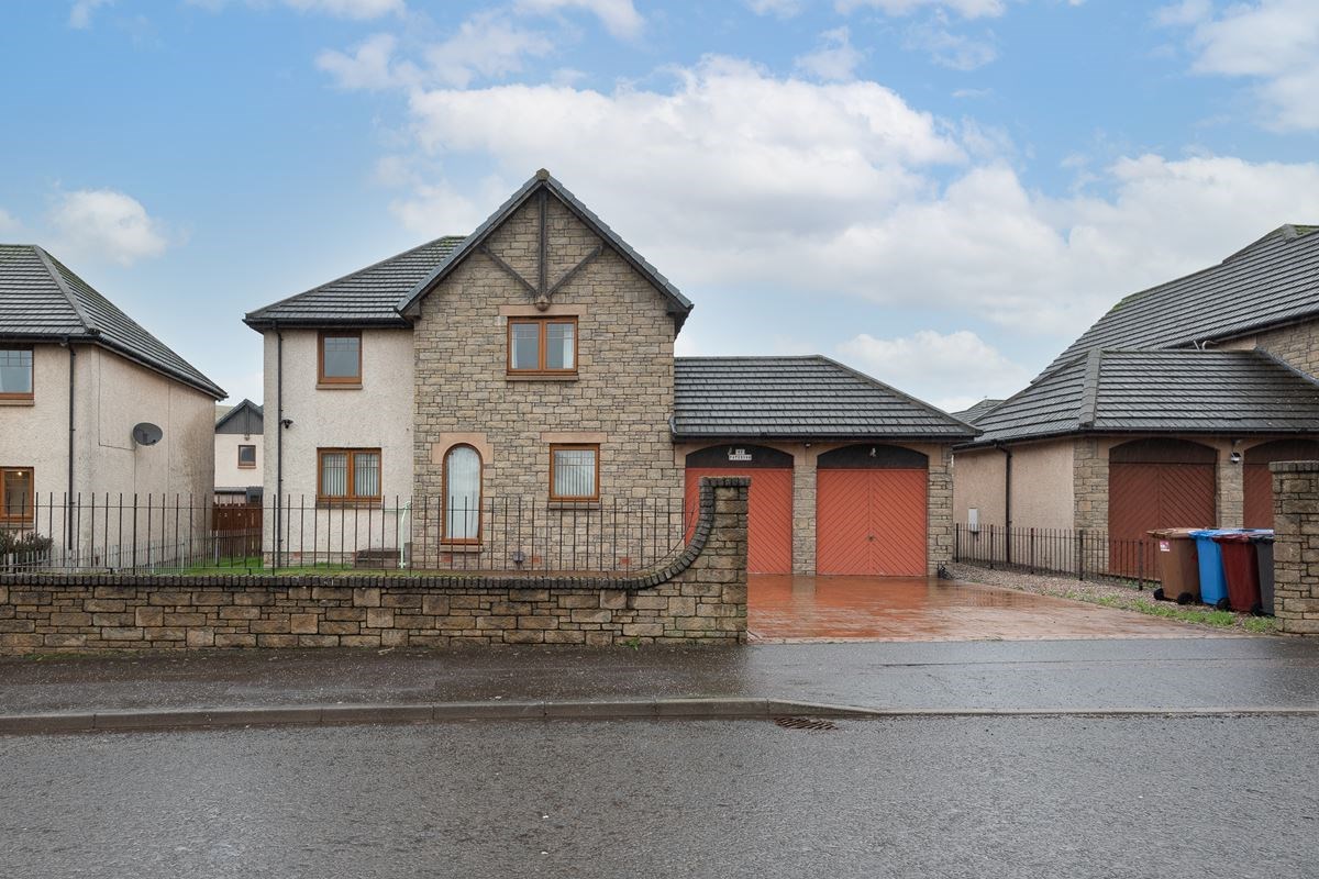 Villa For Sale in Dundee - 42 William Fitzgerald Way Dundee DD4 9FB - TSPC